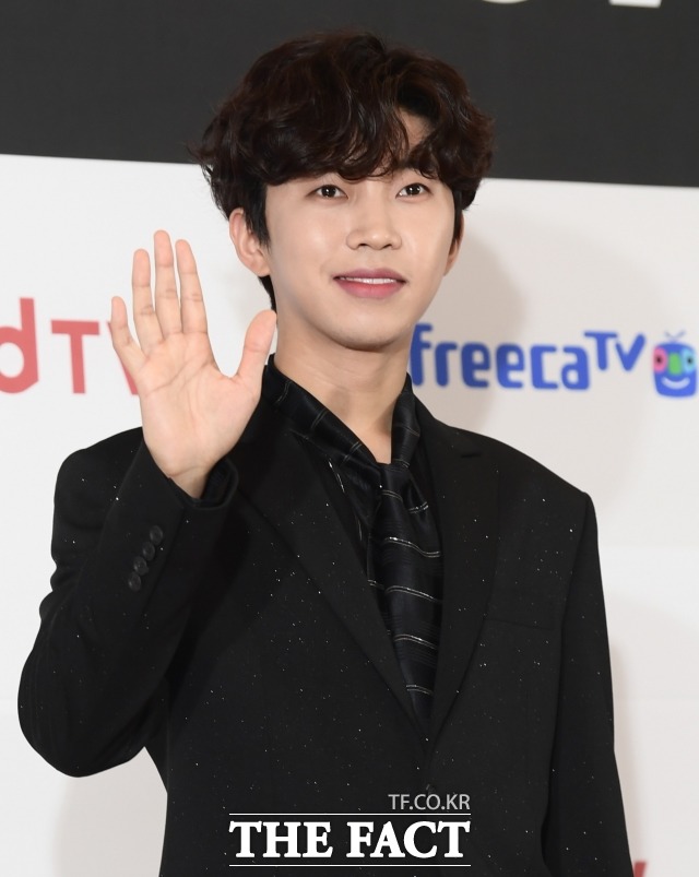 Lim Young woong s Fan Club Donates 3 Million Won To Love Fruit Lim Young woong s Fan Club Donates 3 Million Won To Love Fruit