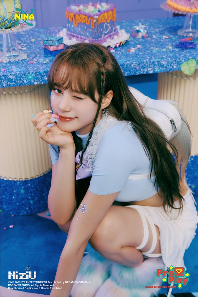 '한국 정식 데뷔' NiziU, 첫 싱글 앨범 'Press Play' 콘셉트 비주얼 최초 공개! 통통 튀는 러블리 니쥬 매력