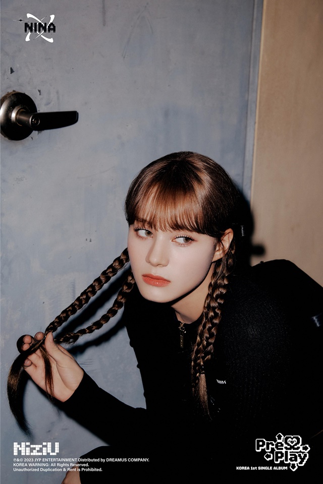 'JYP 걸그룹' NiziU, 트렌디 비주얼 뽐낸 한국 데뷔 싱글 앨범 'Press Play' 콘셉트 티저 추가 오픈