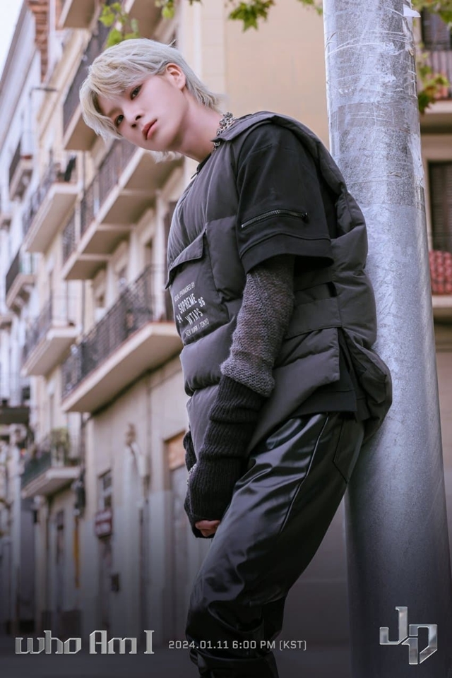 JD1, 첫 번째 싱글 ‘who Am I’ 세 번째 컨셉 포토 공개. ”훈훈“ 아이돌 비주얼.
